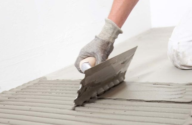 Bien choisir une colle à carrelage | Styles de Bain